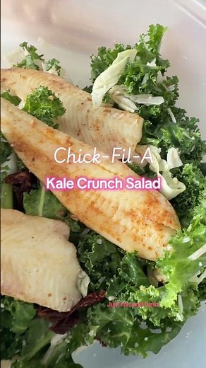 Chick-Fil-A inspired Kale Salad:👇🏾 Just_Me_and_Keto #chickfila #kalesalad #eats