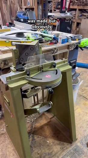 Jyden miter chopper using 2 blades to cut perfect 45° miters #workshop #woodworking #pictureframe