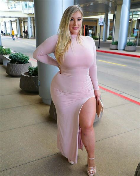 Pin By Tim On Beautiful Women Dress Curvy Women Fashion Fashion