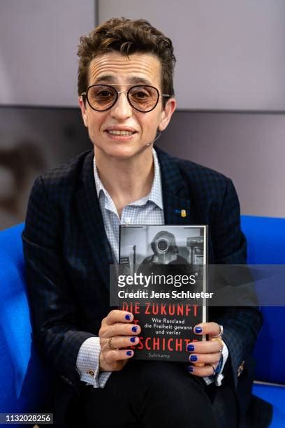195 Masha Gessen Photos And High Res Pictures Getty Images