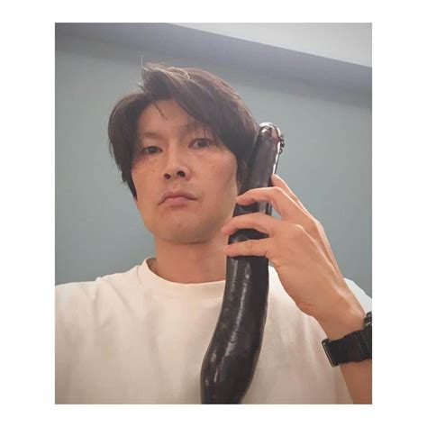丸山智己さんのインスタグラム写真 丸山智己instagram 「巨大なナスをいただいたので ﻿ ﻿ 使い道を考えてみました﻿ ﻿ ﻿ ﻿