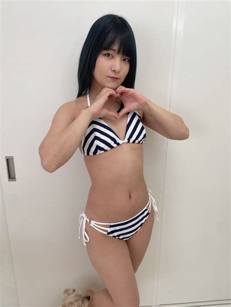 【あべみかこ】白紺ストライプ水着｜ラポルノファンディング