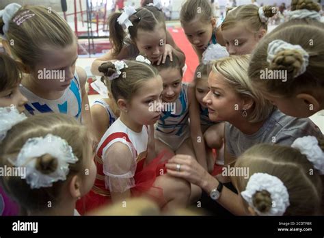 Russian Gymnast Svetlana Khorkina After Banque De Photographies Et D