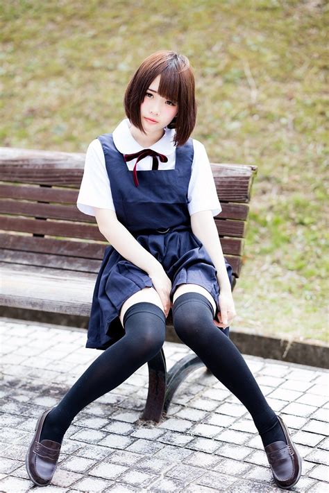 S級美少女のロリjcがおっぱいもおまんこもハミ出しまくりのv字水着の画像 女子高生の専科