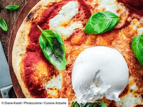 Pizza Margherita à La Burrata Facile Découvrez Les Recettes De