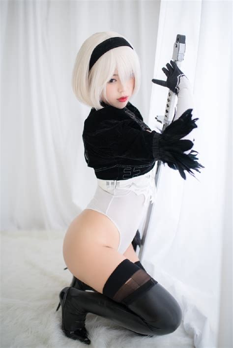 Cô Nàng 2b Trong Nier Automata Lại Thiêu đ ốt N Gười Hâm Mộ Qua Loạt