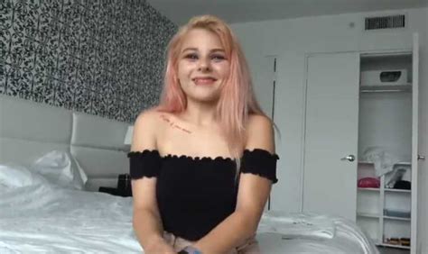Skylar Valentine Bio Net Worth Wiki Videos Photos Age And New
