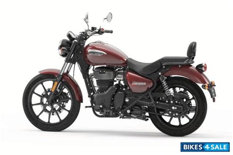 New Royal Enfield Meteor 350 Stellar Black Bs6 On Road Price Mileage