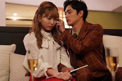 閉館間際、2人っきりになったプールサイドで…《キス×kiss×キス 第3話》 2022年11月4日 エキサイトニュース