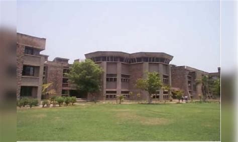 Du Ug Admission 2022 Last Day To Apply For Admissions Through Special