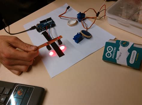 tutorial para crear tu propio robot siguelíneas todohacker