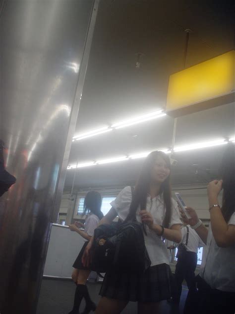 顔出し 逆さ撮り博物館3 ページ 3