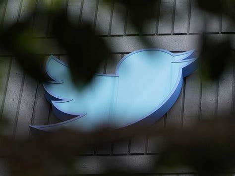 Prosecutors Obtained Secret Search Warrant For Trumps Twitter Account