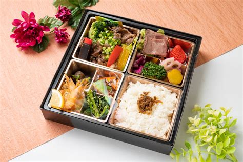 愛知県へ配達 お弁当 和食 黒毛和牛！焼肉一段和膳 〜お肉のテーマパークや〜 肉割烹 豊（ゆたか）│高級宅配弁当のデリバリー