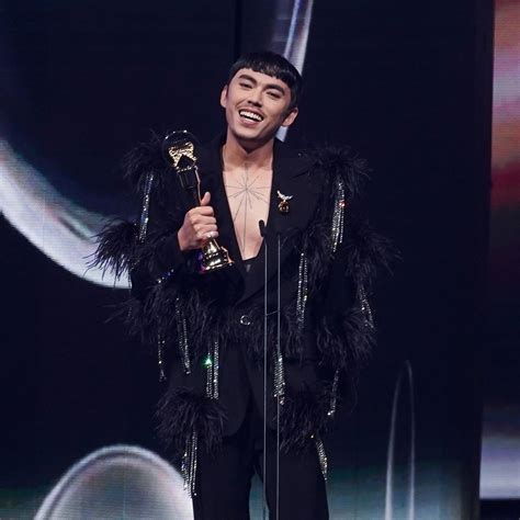 【金曲34】2023年第34屆金曲獎「完整得獎名單」揭曉！青峰抱走年度專輯大獎、a Lin首度封后、hush封歌王！ ｜ Popo筆記
