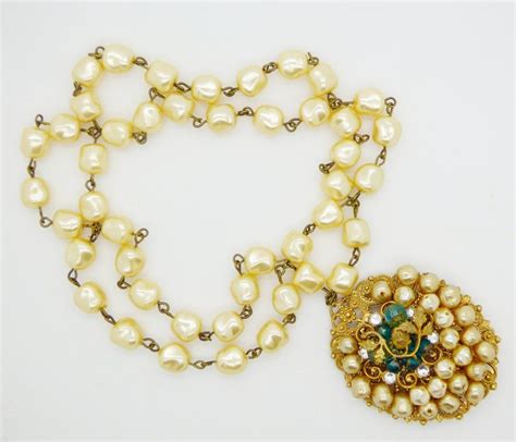 Early Miriam Haskell Baroque Glass Pearl Filigree Pendant Necklace