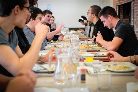 Un Restaurant Qui Sadapte Aux Revenus Tel Est Le Projet De Cantine