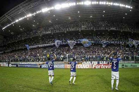 Campanha Do Cruzeiro Na Série B é Exemplo Para Times Brasileiros