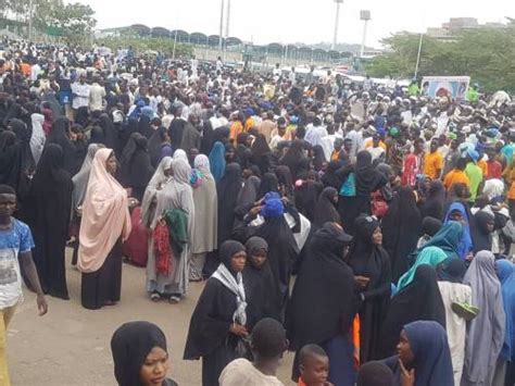 Sahara Reporters On Twitter Nigeria Police Arrest 19 Shiites For