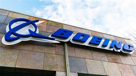 Boeing Ceo Dave Calhoun Will Resign In 2024 Amid Jet Safety Problems