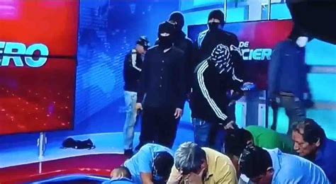 Encapuchados Toman Las Instalaciones De Un Canal De Televisión De