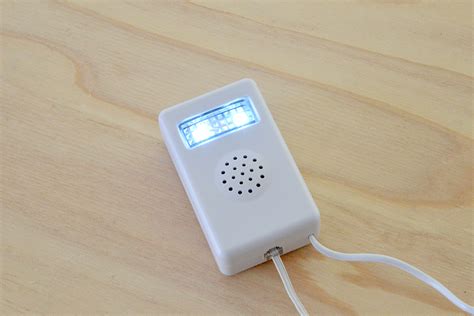 固定電話の着信をベル音と光で知らせてくれる着信補助アイテム！ 株式会社ミヨシ
