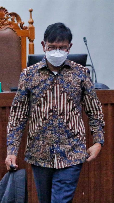 Hakim Gebrak Meja Ada Duit Korupsi Bts Kominfo Mengalir Ke Bpk Sebesar