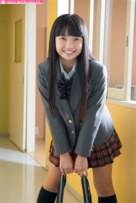 ジュニアアイドルパンチラ投稿画像413枚and女子小学生アウロリ投稿画像202枚メゾピアノ女子小学生ヌード