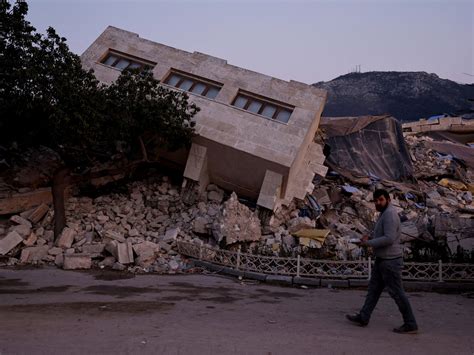 Death Toll Climbs Above 50 000 After Turkey Syria Earthquakes