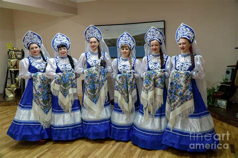 Nécessité Enfer Prescrire Russian Costume Female Watt La Démocratie Frelon