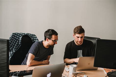 laravel vs symfony in 2021 which php framework choose