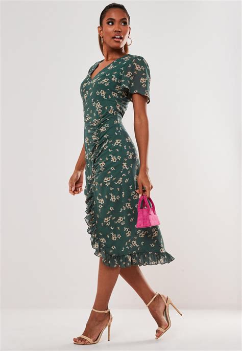 Green Floral Short Sleeve Midi Dress Missguided In 2020 Midi Short