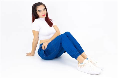 Melissa Mey Skype Luxuretv Life Girl Profile And Live Cam Show Luxuretv