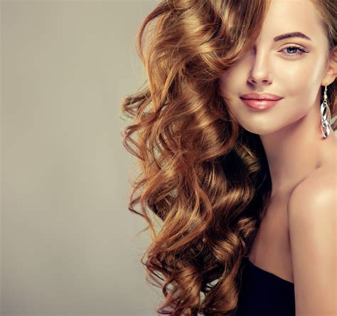 16 Outstanding Volumizing Hairstyles Ceplukan Curls For Long Hair