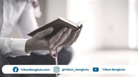 Apa Keutamaan Membaca Surat Al Kahfi Di Hari Jumat Berikut Bacaan Arab