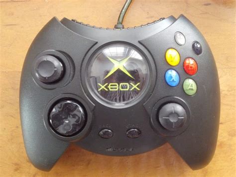 original duke classic xbox controller might see a comeback