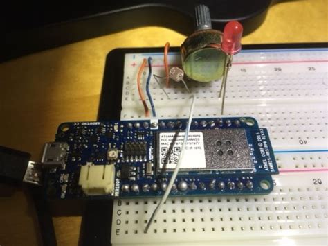 simulate gps read photoresistor with mkr1000 adafruit