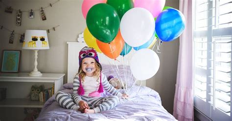 mom shared photo of 4 year old with pacifier and people lost it