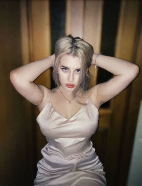 Marybrent Skype Luxuretv Life Girl Profile And Live Cam Show Luxuretv Life
