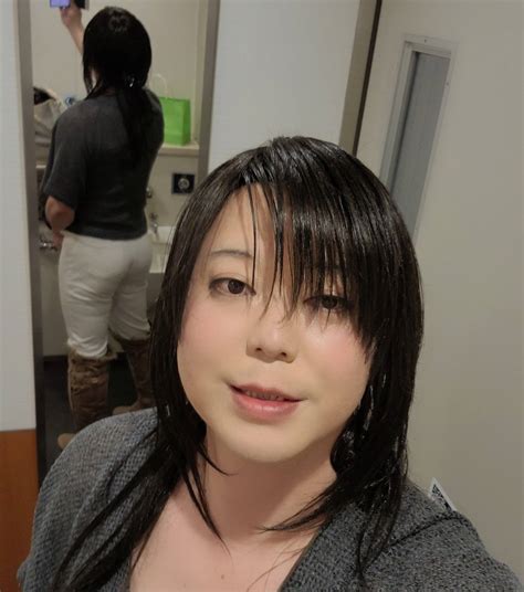 デニムジーンズやスキニー履いてる女装さんや男の娘が好きな男性です。 1915416 92 1