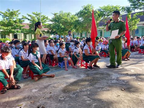 Đưa Luật Giao Thông đường Bộ Vào đời Sống