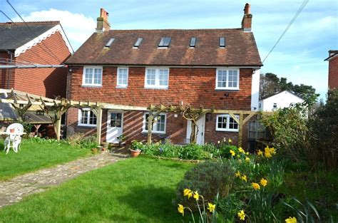 4 Bedroom Property For Sale In High Street Uckfield East Sussex Tn22