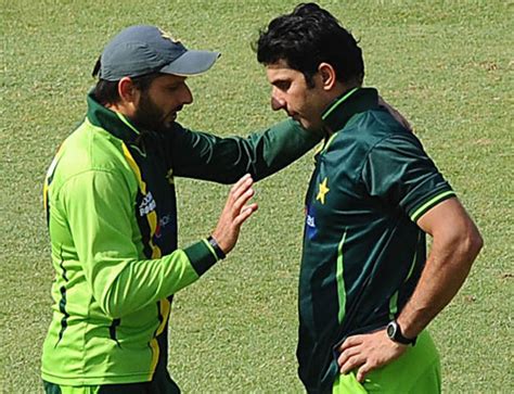 Former Pakistan Players Blast Misbah Ul Haq And Team For Poor Show At