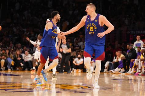 Versus Los Nuggets Se Escapan En La Serie Y Dejan A Lakers Al Borde