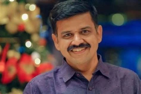 Kerala Bjp Leader Joins Congress Blaming Saffron Partys State Chief