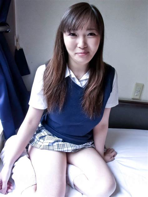 この動画の画像を見るfカップ爆乳大沢はるかちゃんがjkコスプレで登場してくれます。爆乳がプルンプルンと揺れ、ムチムチのお股を大開脚