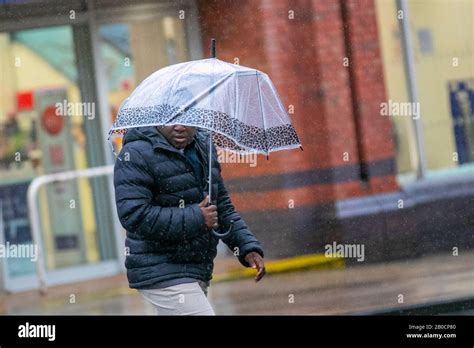 Preston Lancashire 20th Feb 2020 Uk Weather Heavy Rain And Strong