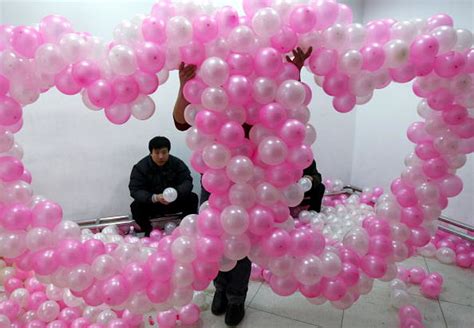Helium Shortage Bad For Balloons