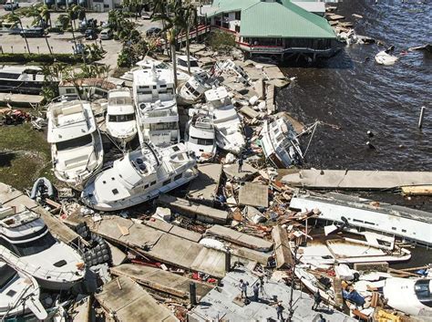 Huracán Ian En Florida Barcos Incrustados En Casas Y Zonas Urbanas