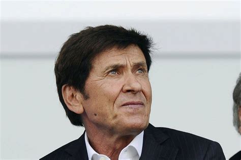 Chi è Gianni Morandi Biografia E Vita Privata Del Cantante